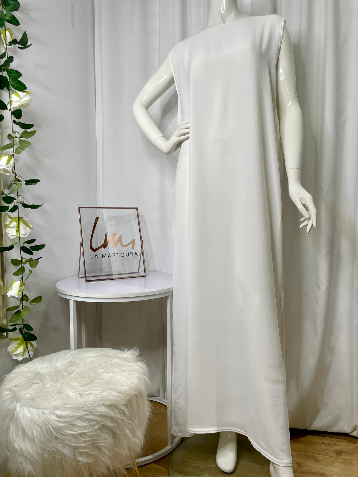 Dresses / Abayas – La Mastoura